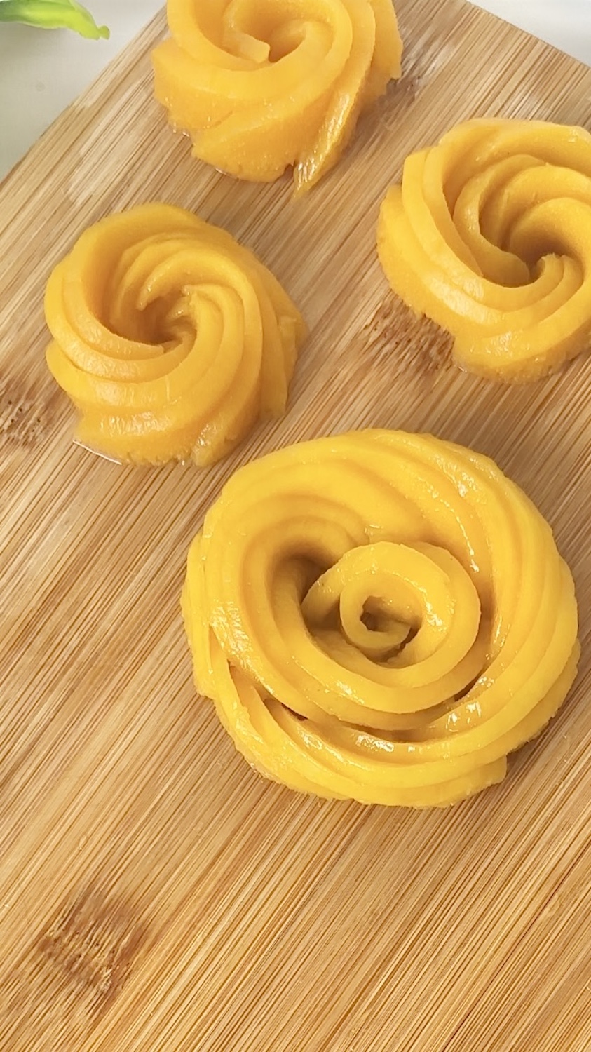 How to Make a Mango Rose - Claire Bear Bites